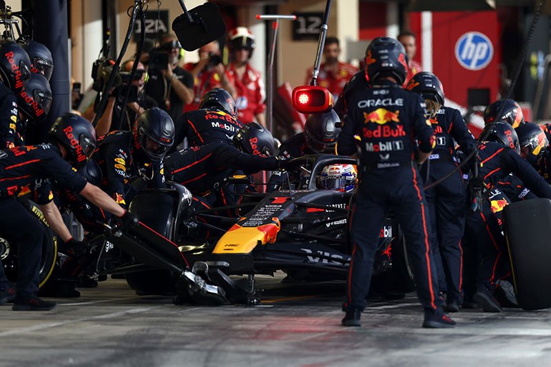 How Oracle Red Bull Racing is driving Formula 1 into the future with ...